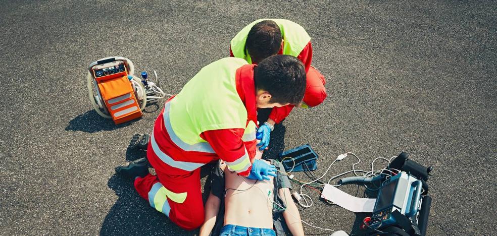 Cómo actuar cuando alguien sufre una parada cardiorrespiratoria a tu ...