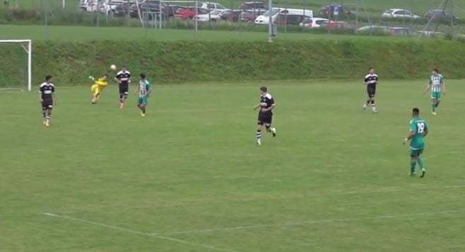 El autogol más ridículo de la historia en el último minuto | Hoy