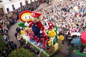 'Mario Bros' gana el desfile de carrozas de Piedraescrita | Hoy